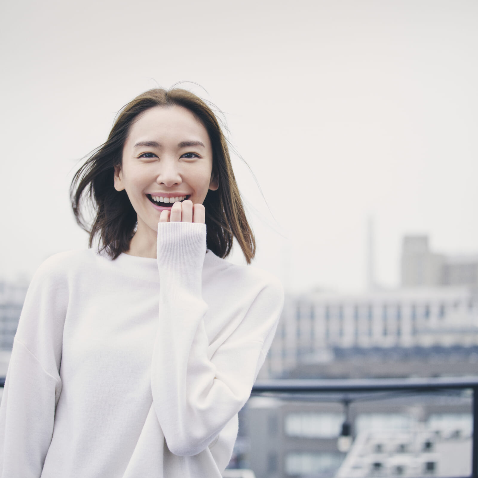 『ソフラン アロマリッチ』シリーズ新CM 5人の新垣結衣さんが揃い踏み！ の写真 | CMNOW | 玄光社