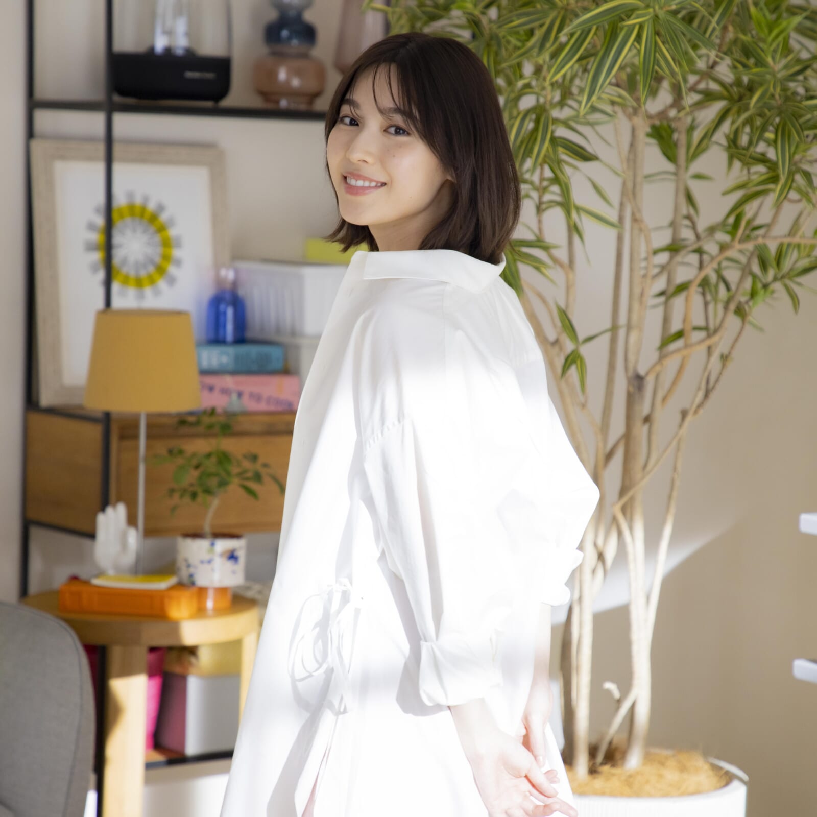 女優・白石 聖の弾けるような演技に注目！ 「美酢（ミチョ）」CM撮影現場完全密着レポート＆インタビュー – CMNOW WEB