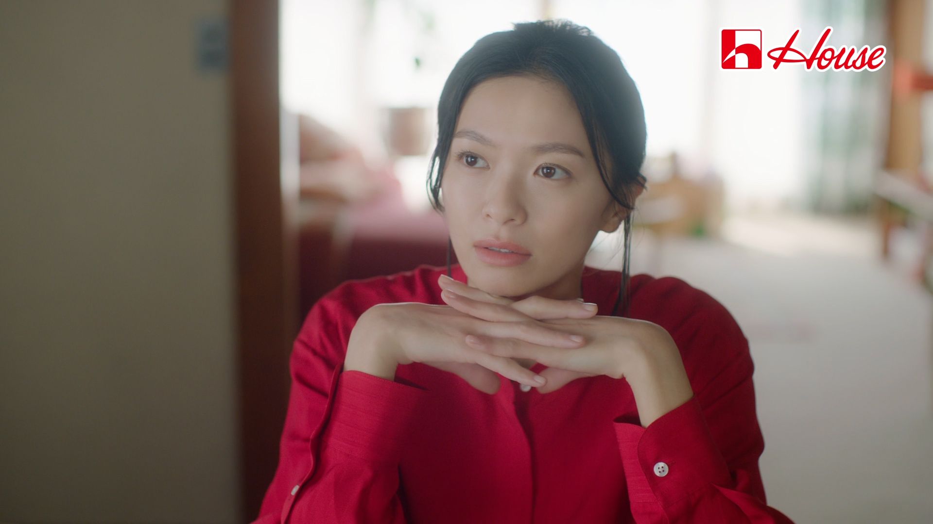 完熟トマトのハヤシライスソース新TVCM 榮倉 奈々さんが新ブランドキャラクターに就任！献立に悩んだ時の決め台詞は、「今日はハヤシに任せた！」 – CMNOW WEB