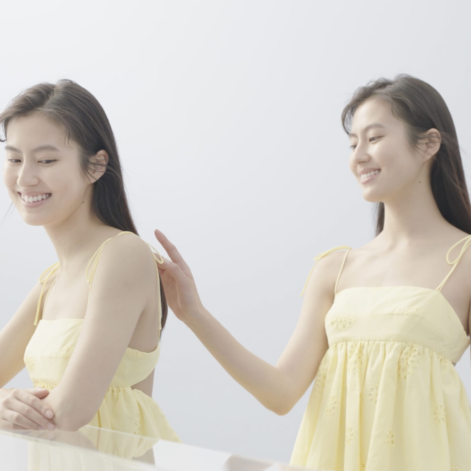 女優 恒松祐里、CMで歌う夢が叶う!? 歌声で心情の変化を描いたレジーナクリニック新CM公開！ – CMNOW WEB