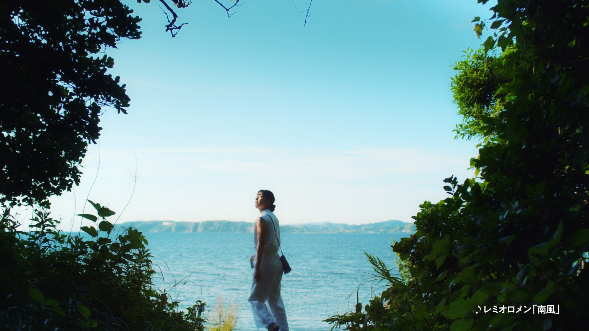 注目の若手女優・石井杏奈さんが新TVCM 『氷結®まだ知らなかった青篇』に出演！幸福感と躍動感あふれるCMは必見！ – CMNOW WEB