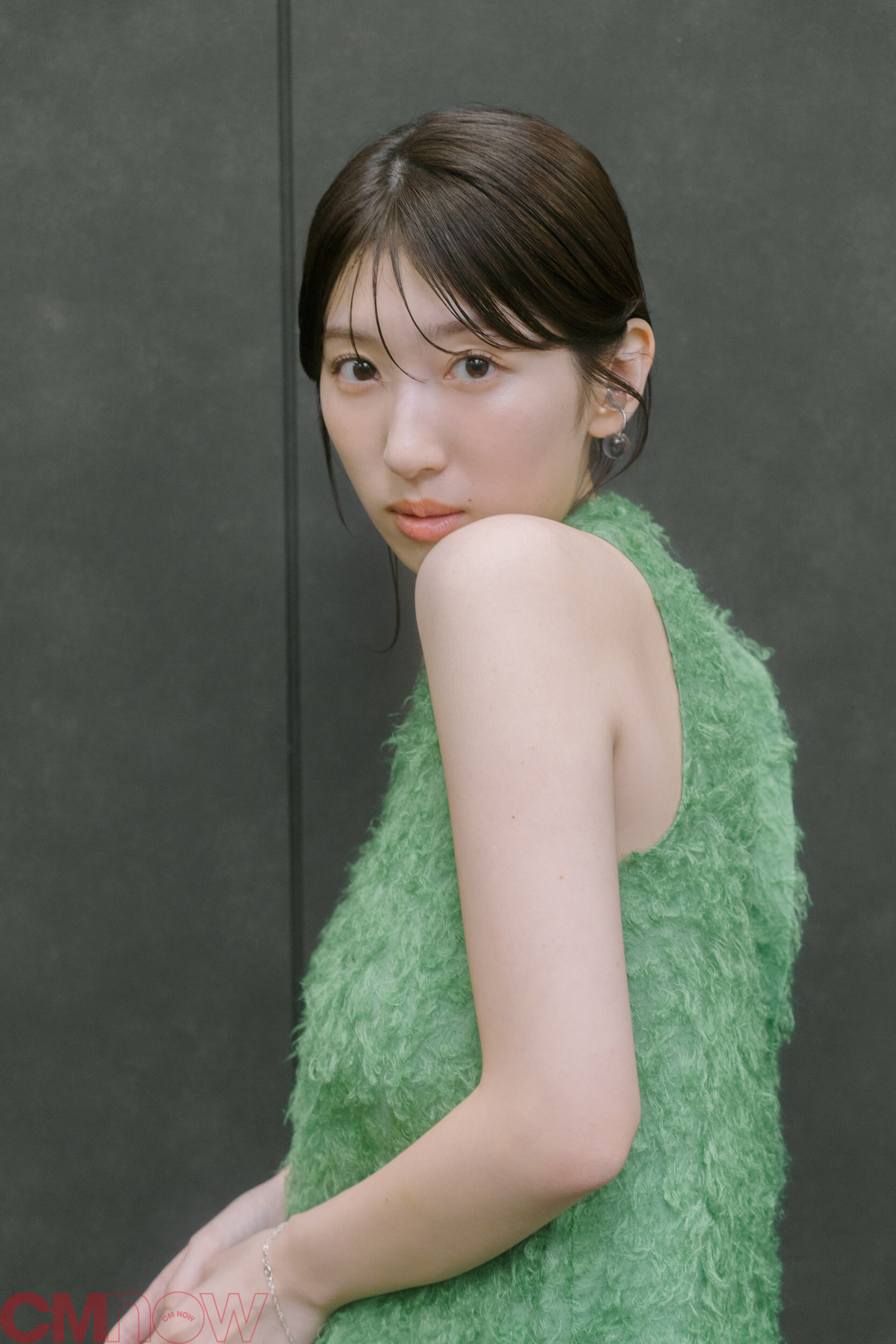 1st写真集「朝食はビュッフェですか」を発売する日比美思に迫る！ – CMNOW WEB