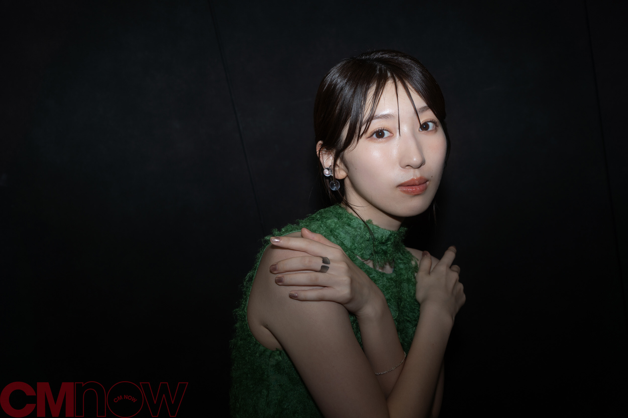 1st写真集「朝食はビュッフェですか」を発売する日比美思に迫る！ – CMNOW WEB