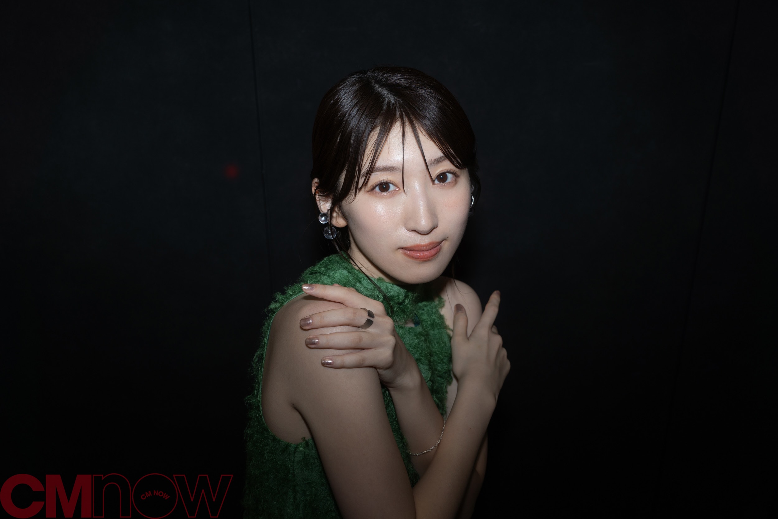 1st写真集「朝食はビュッフェですか」を発売する日比美思に迫る！ – CMNOW WEB