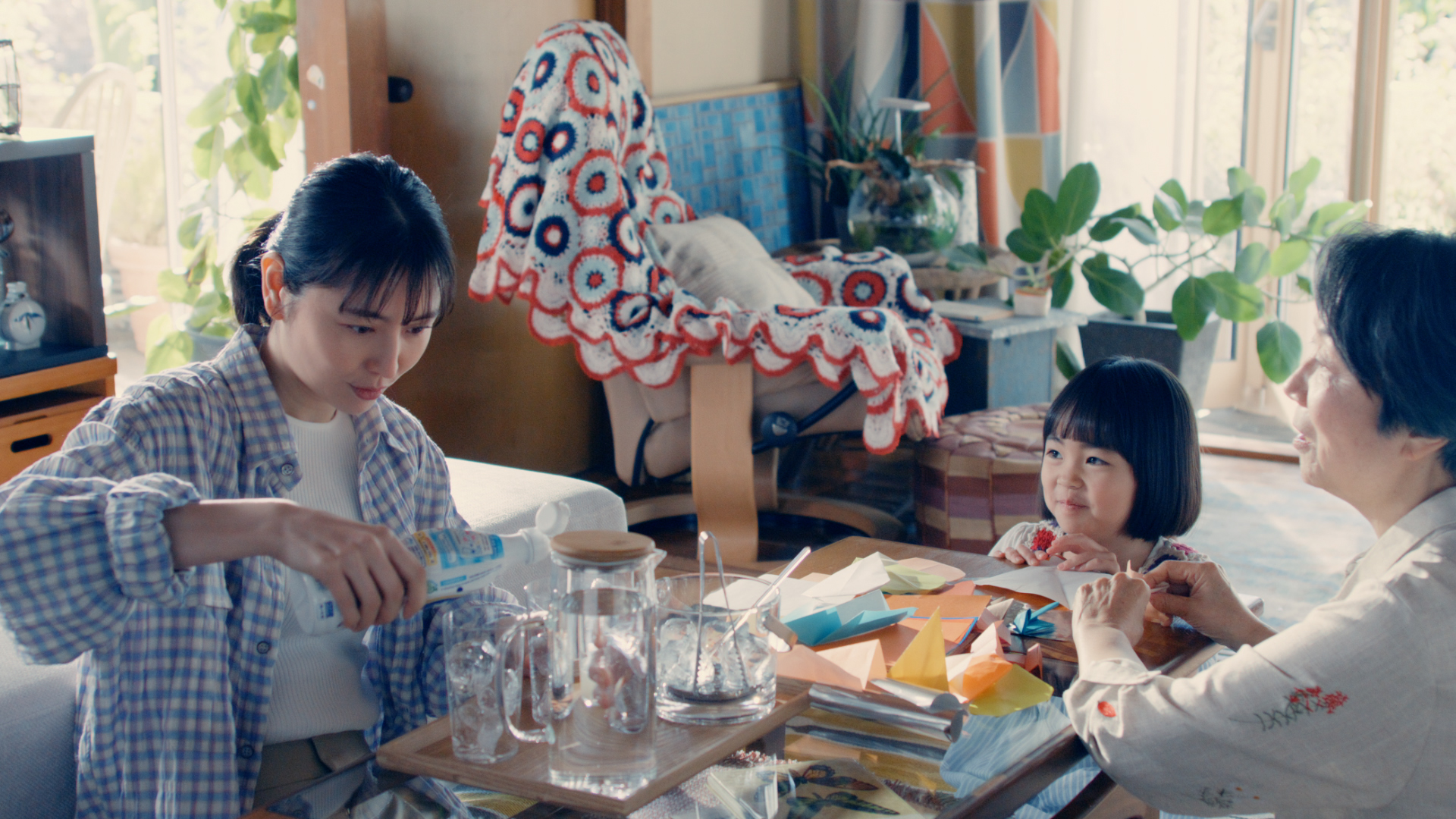 長澤まさみさん出演！ 愛おしいまなざしを送る母役に挑戦。「カルピス」新TVCM – CMNOW WEB